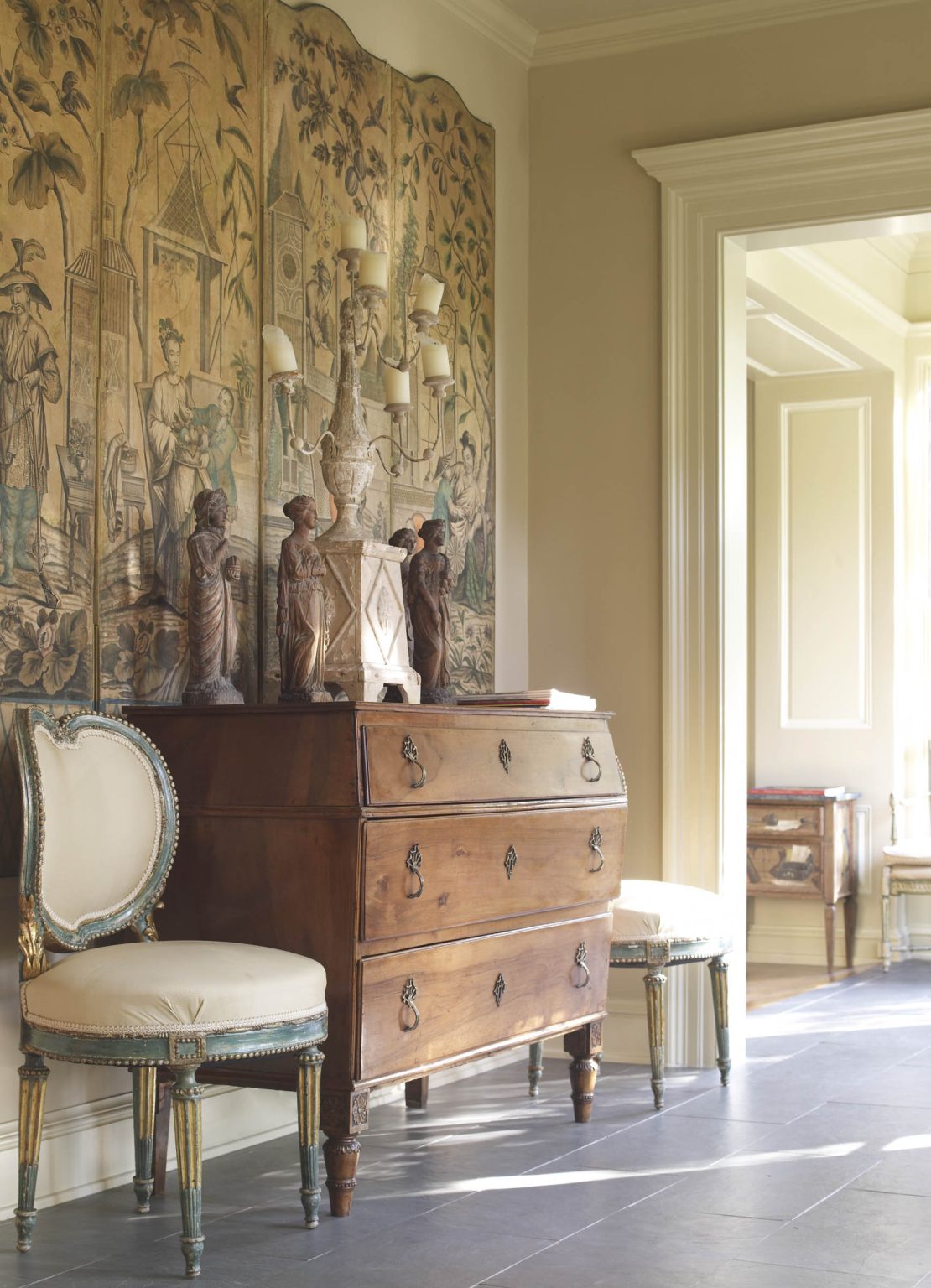 In-Town Georgian Revival - Suzanne Rheinstein & Associates