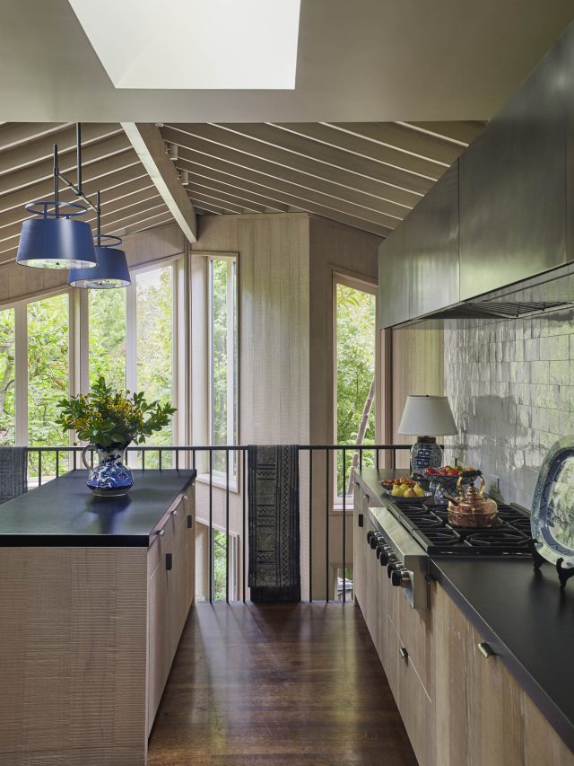 San Francisco - Suzanne Rheinstein & Associates