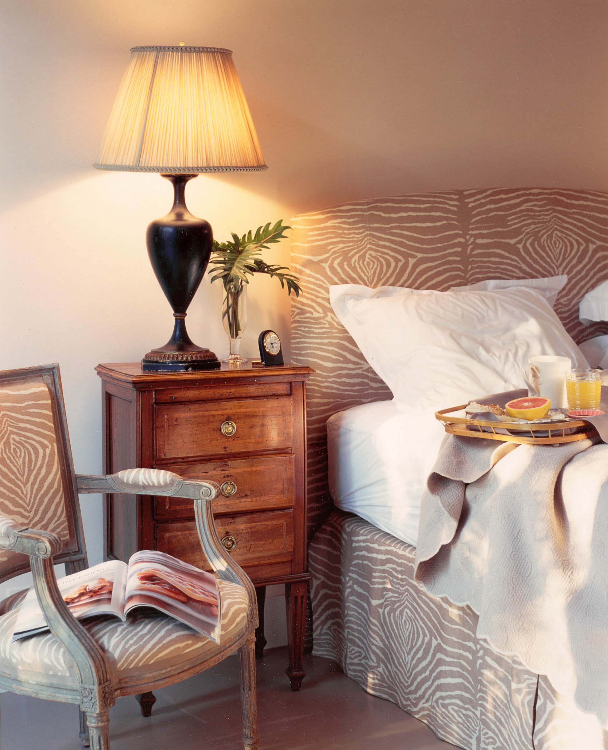 Seaside Escape - Suzanne Rheinstein & Associates